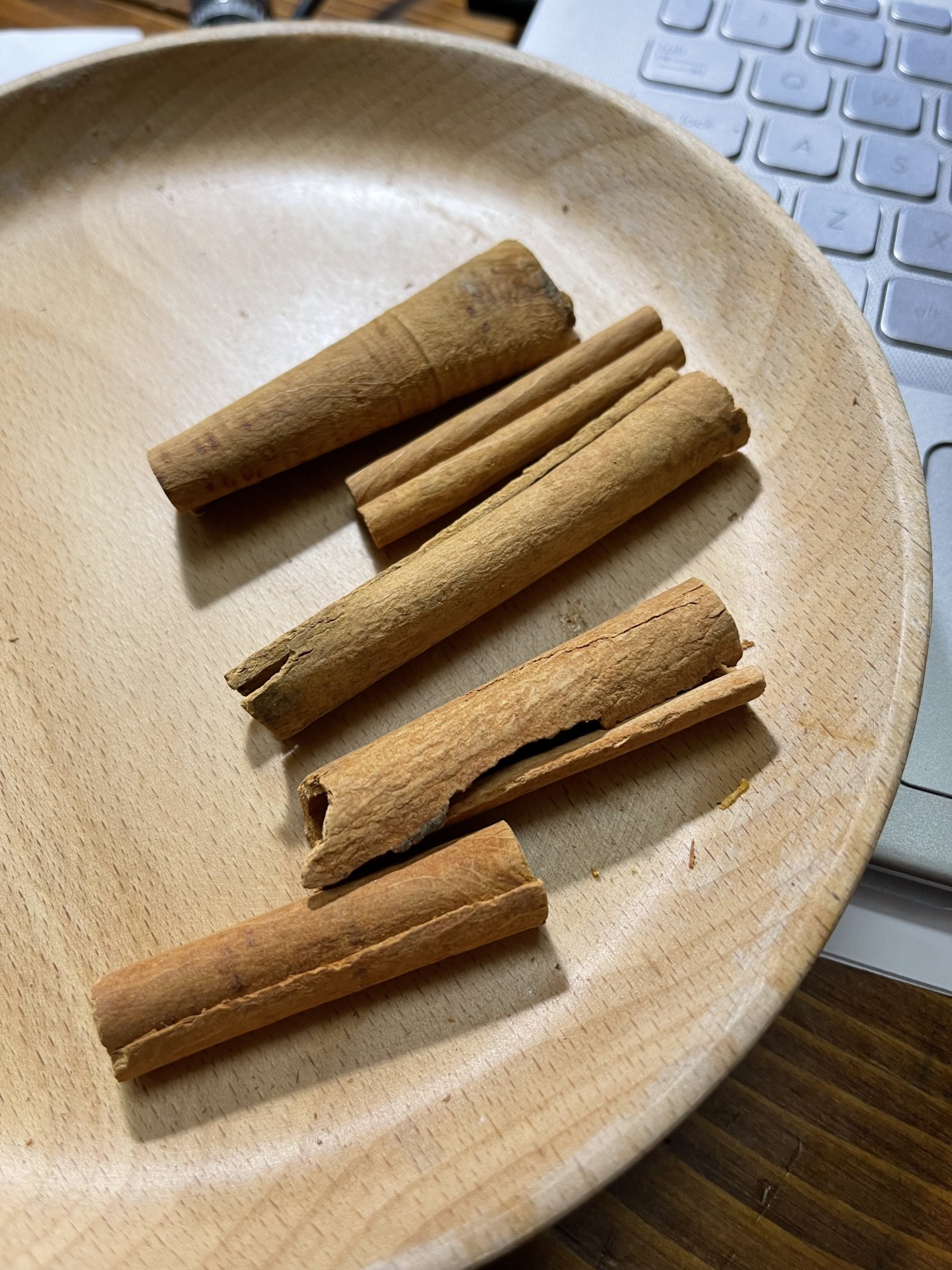 Quế - Đặc sản Huế - Nguyên Hà